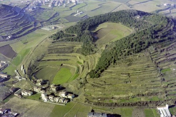 El Parc Natural de la Zona Volcànica de la Garrotxa compleix 39 anys ...